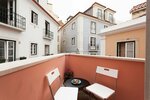 Gonzalo's Guest Apartments - Alfama Terrace (Rua das Escolas Gerais No:122), otel  Lizbon'dan