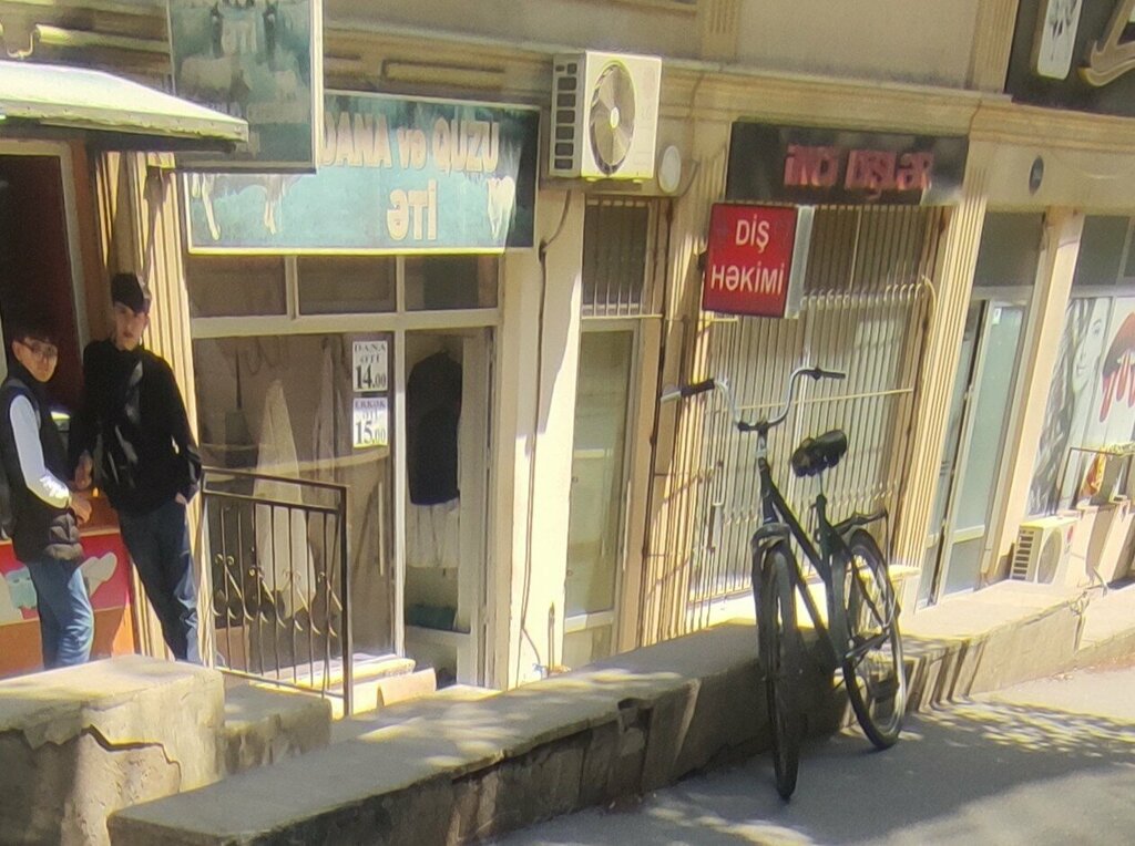 Kasap, şarküteri Dana və quzu əti, Bakü, foto