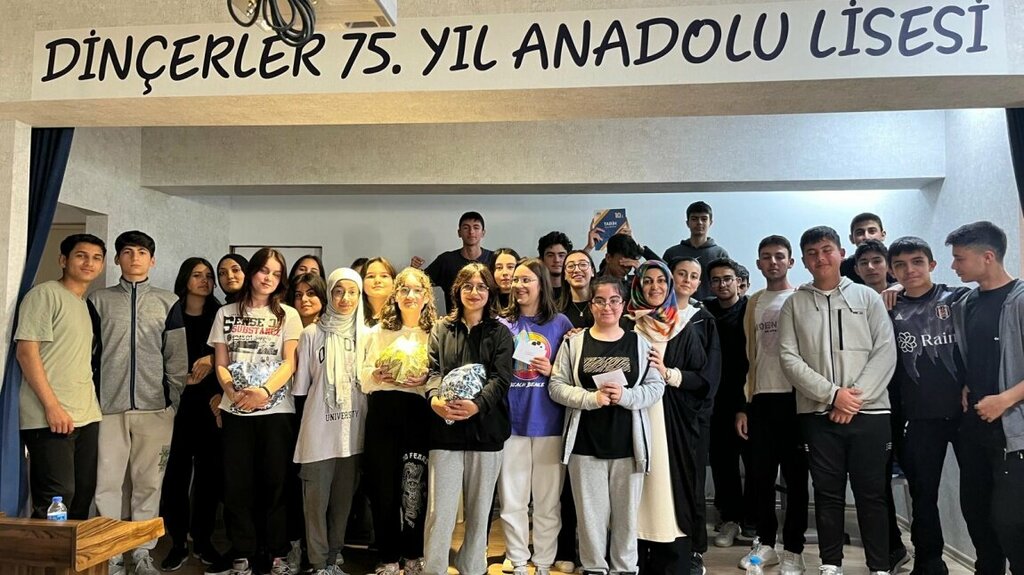 Lise Dinçerler 75. Yıl Anadolu Lisesi, Zile, foto
