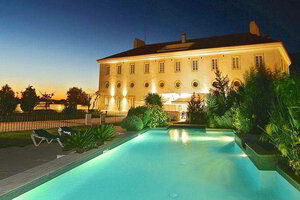 Pateo dos Solares Charm Hotel (Évora, Estremoz), otel  Evora'dan