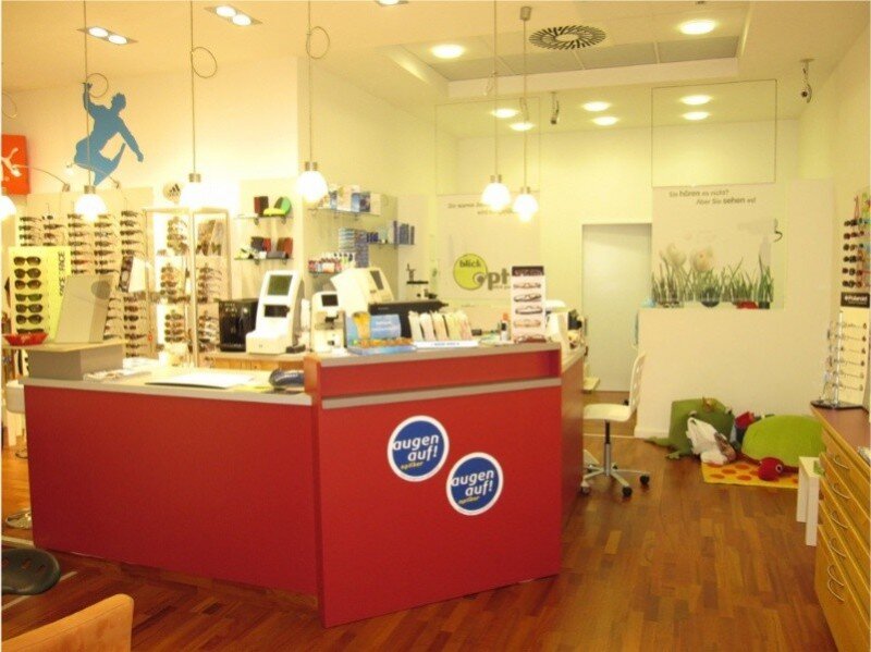Optik Blick Punkt Optik E. U., Karintiya, foto