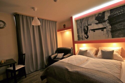 Otel Penzion U Admirála, Kladno, foto