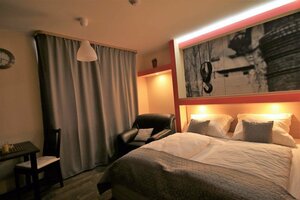 Penzion U Admirála (Středočeský kraj, Kladno), otel  Kladno'dan