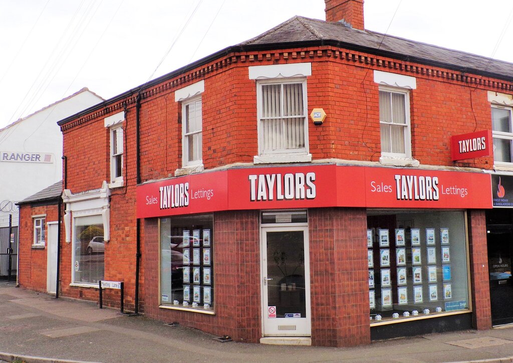Arazi dizisi Taylors Sales and Letting Agents Duston, Northampton, foto