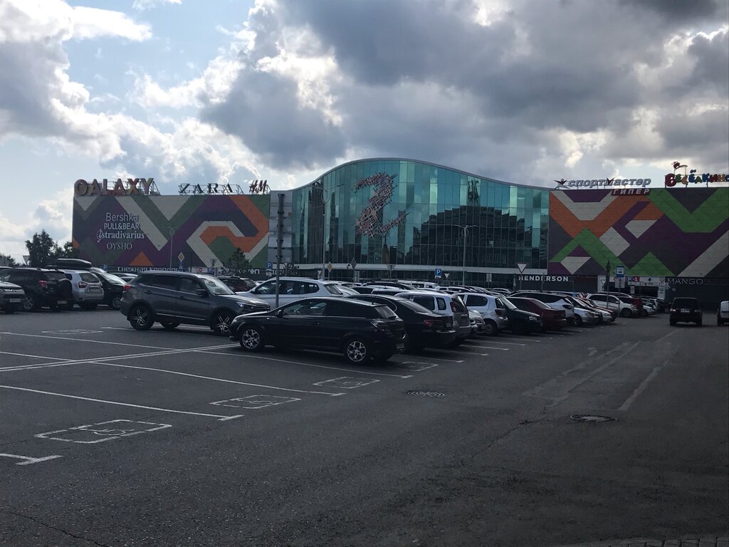 Giyim mağazası Zara, Barnaul, foto