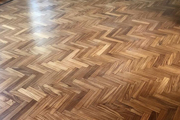 Kaplama hizmetleri E. A. Parquet - Enzo Albanese, Piyemonte, foto