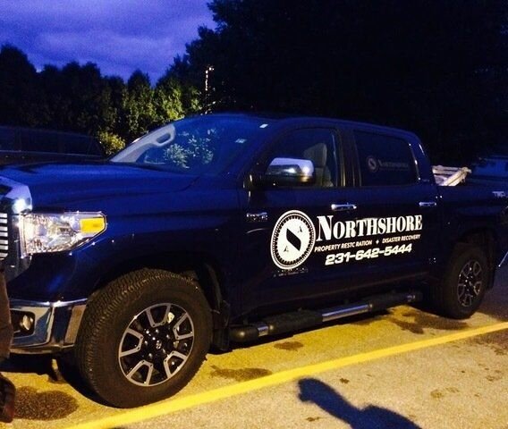 Boya ekipmanları Northshore Exteriors, Traverse City, foto
