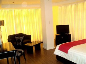 Queen Margarette Hotel - Downtown (Calabarzon, City of Lucena), otel  Lucena'dan