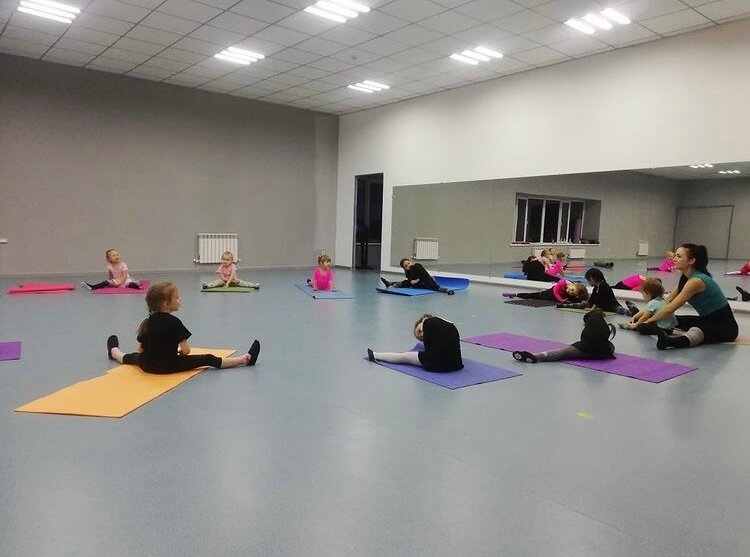 Dans okulları Центр Фитнеса и Танцев № 1, Almatı, foto