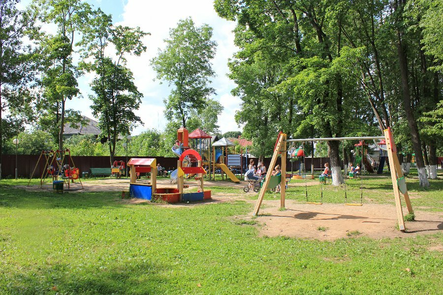 Oyun alanı Playground, Lixoslavl, foto