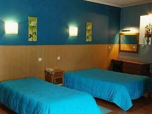 Roma ResidÃªncial (Travessa da Glória No:22, Lisbon), otel  Lizbon'dan