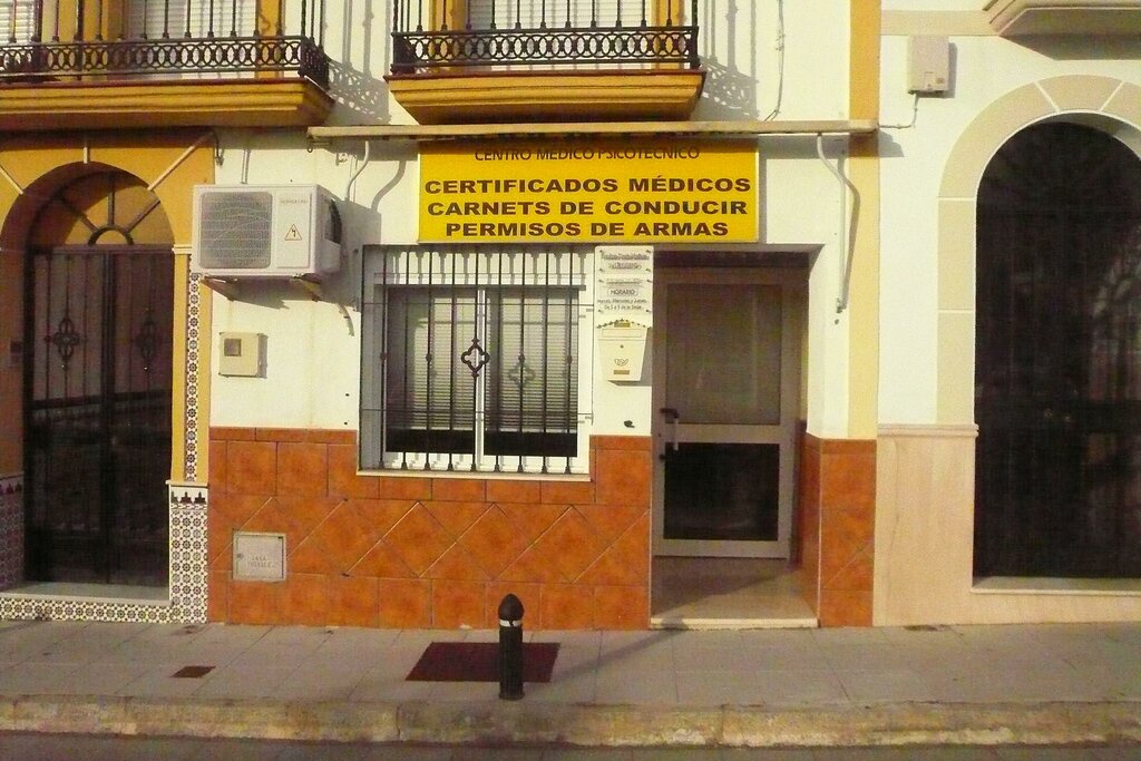 Tıbbi danışmanlık hizmetleri Centro Médico - Psicotécnico La Carlota, Endülüs, foto