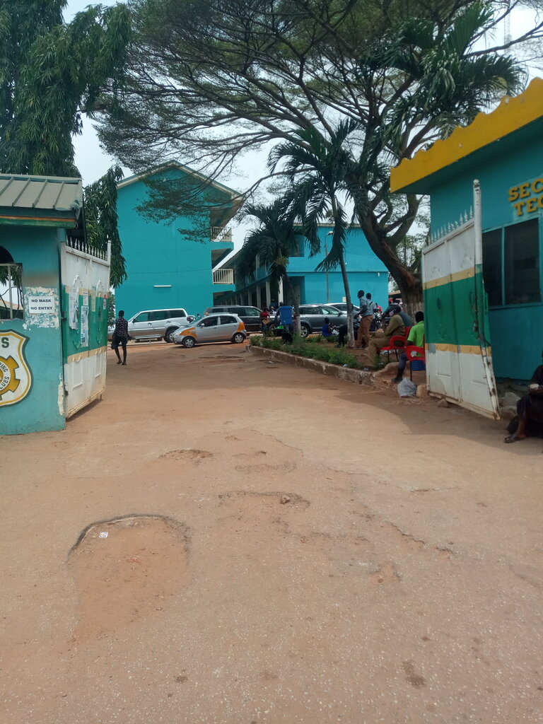 Ortaokul Kumasi Secondary Technical School, Kumasi, foto