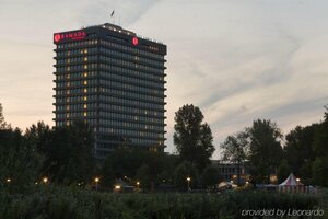 Leonardo Hotel Amsterdam Rembrandtpark (Staalmeesterslaan No:410, Amsterdam), otel  Amsterdam'dan