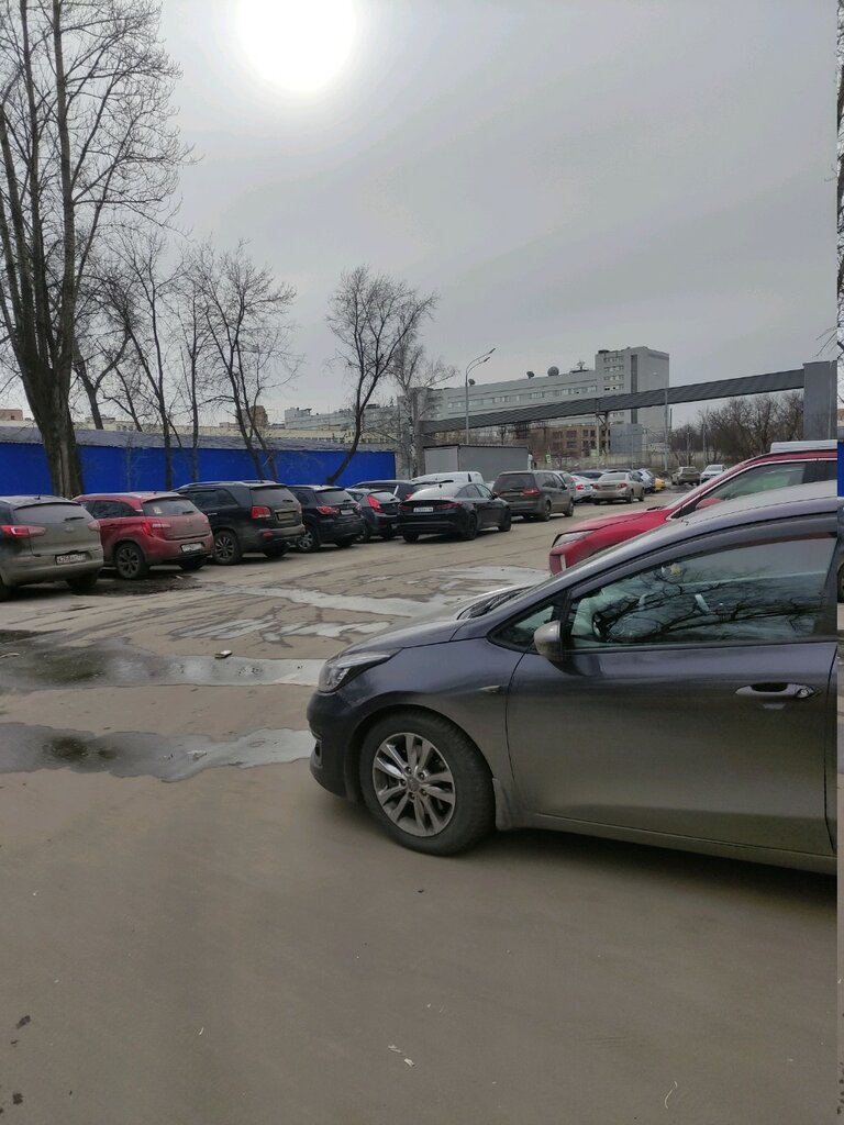 Otoparklar Parking lot, Moskova, foto