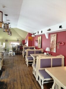 Antresol (улица Горького No:13А), kafe  Feodosya'dan (Kefe'den)