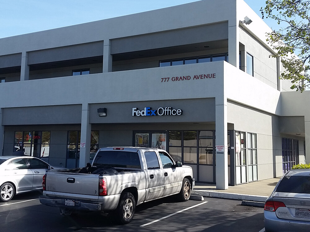 Lojistik firmaları FedEx, Kaliforniya Eyaleti, foto