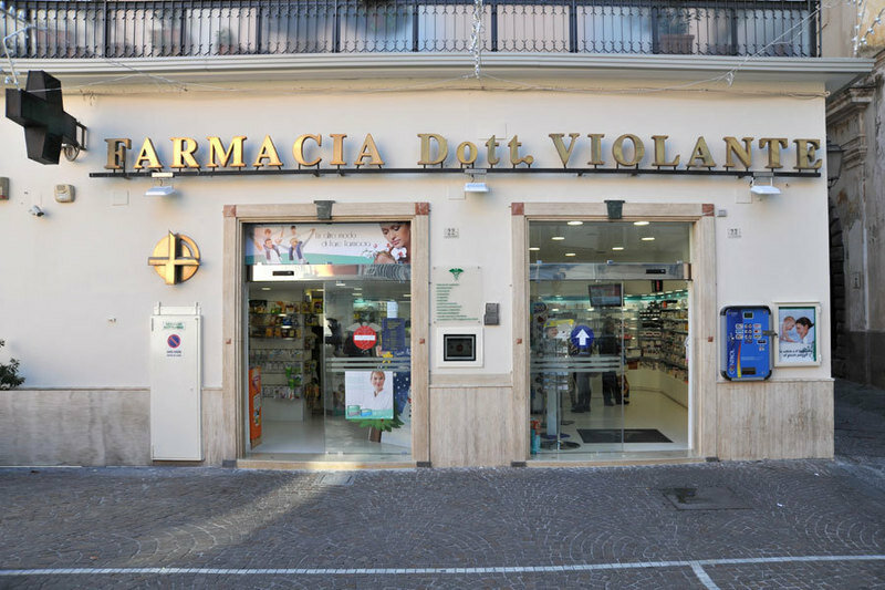Alternatif tıp merkezleri Farmacia Violante Dr. Gianfilippo, Campania, foto