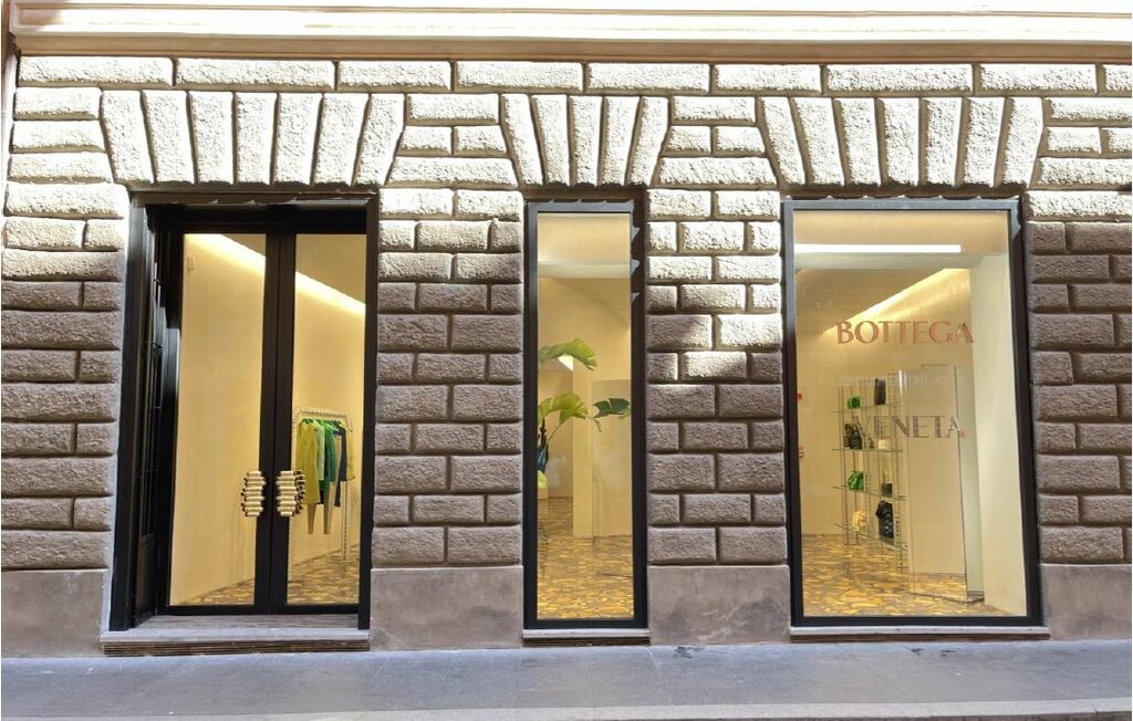 Kürk ve deri giyim mağazaları Bottega Veneta Roma Condotti, Roma, foto