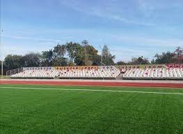 Çok amaçlı spor tesisleri Pripyat Stadion Uchrezhdeniya DYuSSh Ofksit Petrikovskogo Rayispolkoma, Petrykaw, foto
