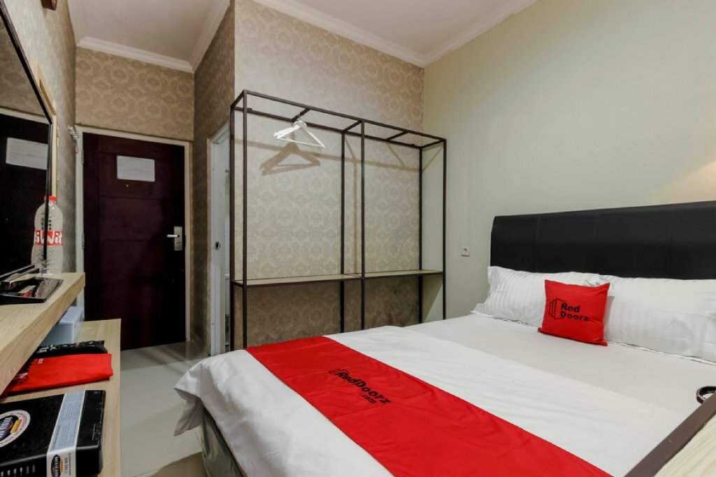 Otel RedDoorz Plus @ Cikarang, , foto