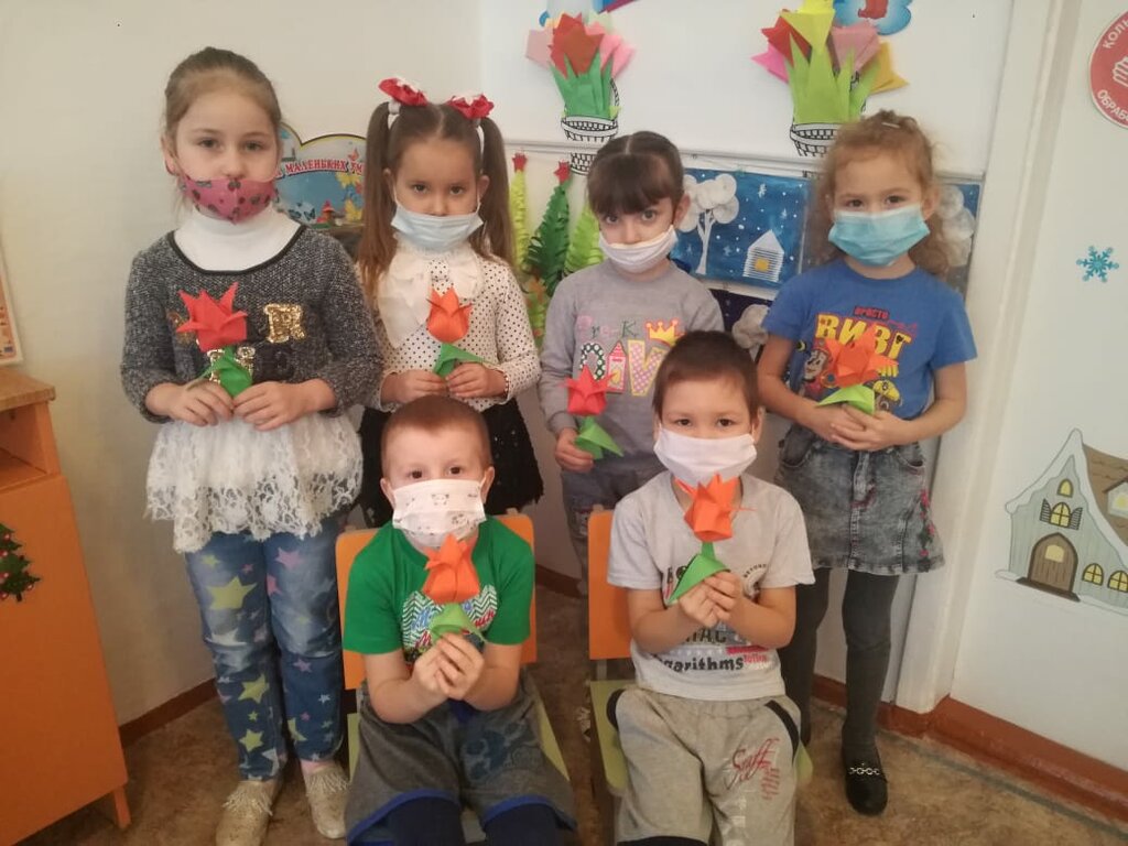 Ortaokul Nadezhda Main Secondary School, Kostanay eyaleti, foto