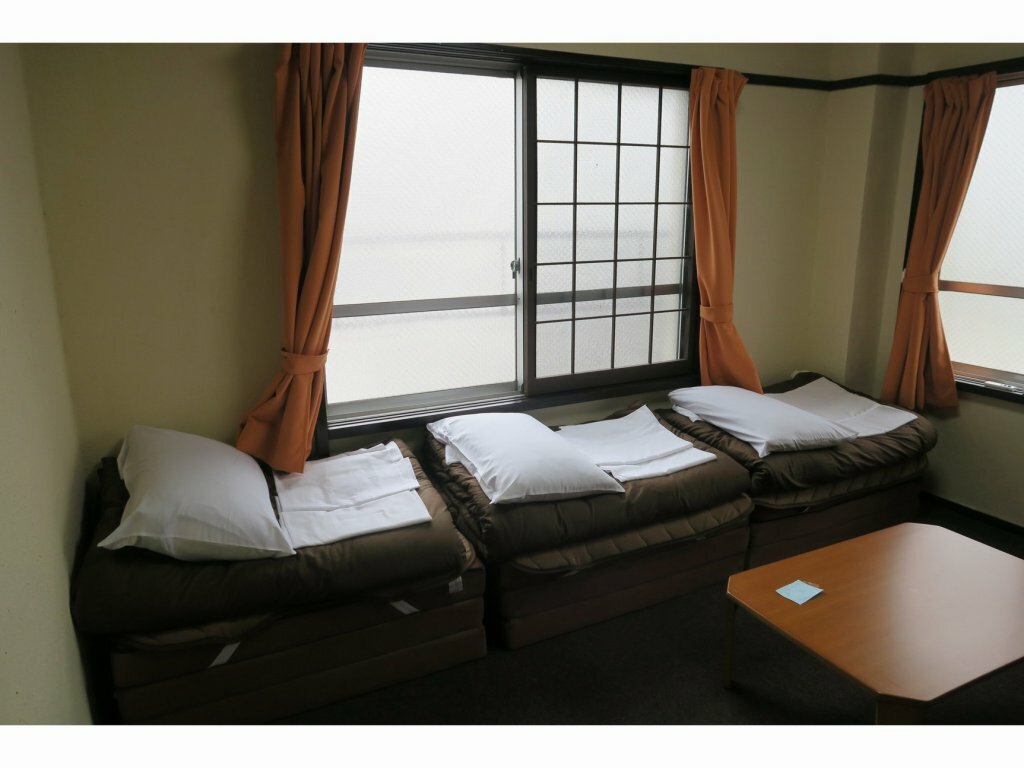 Otel Takamatsu Guesthouse Bj Station, Takamatsu, foto