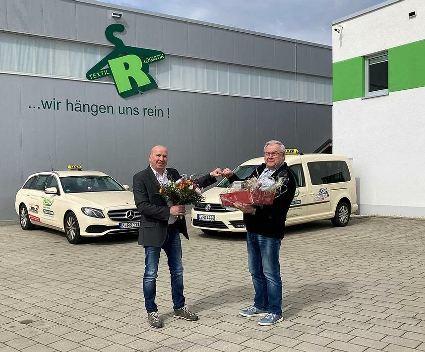 Taksi Taxi Pfeil Hohenstein-Ernstthal, Saksonya, foto