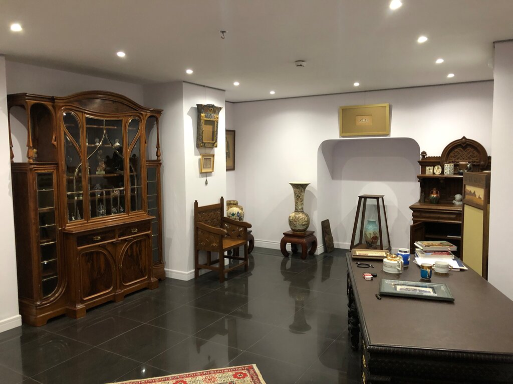 Antikacı dükkanları Галерея Гала, Moskova, foto