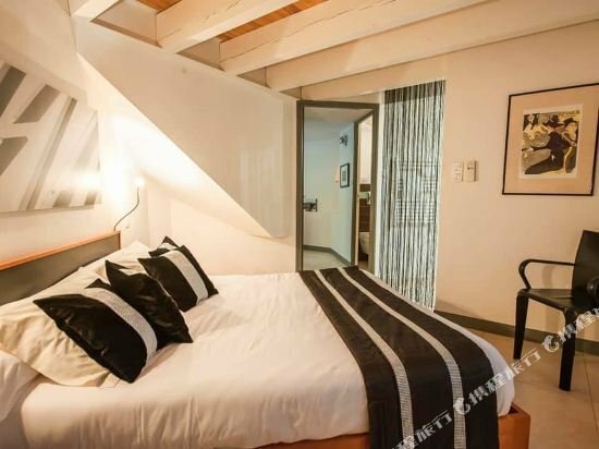 Otel Sous Les Courtines, Carcassonne, foto