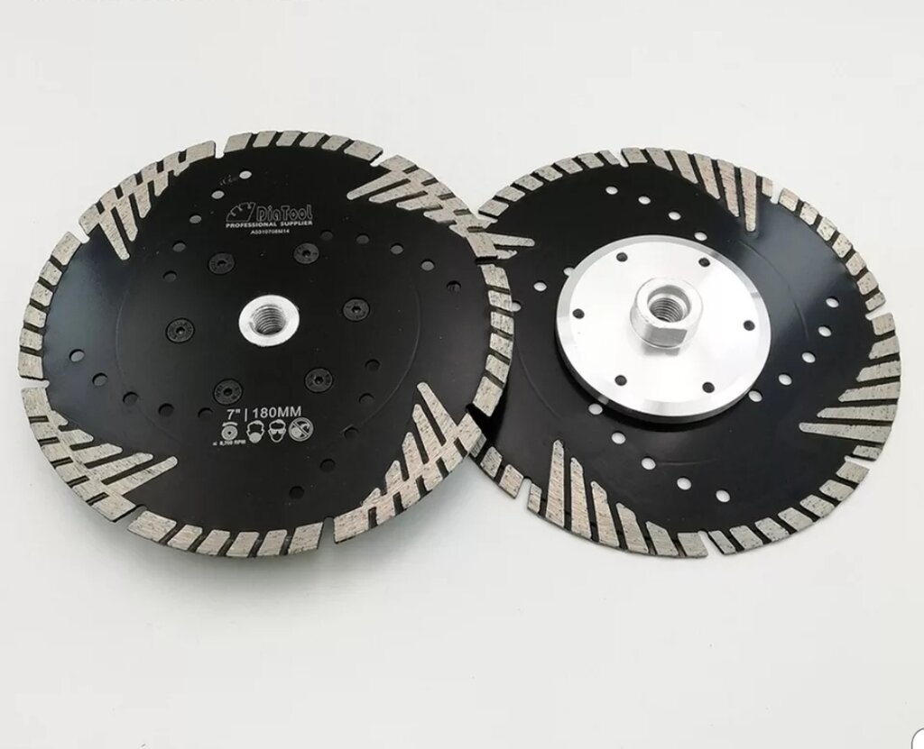 Yapı mağazası Ekim, Moskova, foto