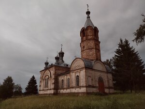 Tserkov Ikony Bozhiyey Materi Kazanskaya V Izvekovo (Smolensk Region, Novoduginskiy munitsipalny okrug, derevnya Izvekovo), ortodoks kiliseleri  Smolenskaya oblastından