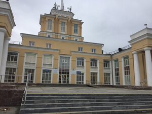 Kültür ocakları Dvorets kultury g. Sredneuralska, Sredneuralsk, foto