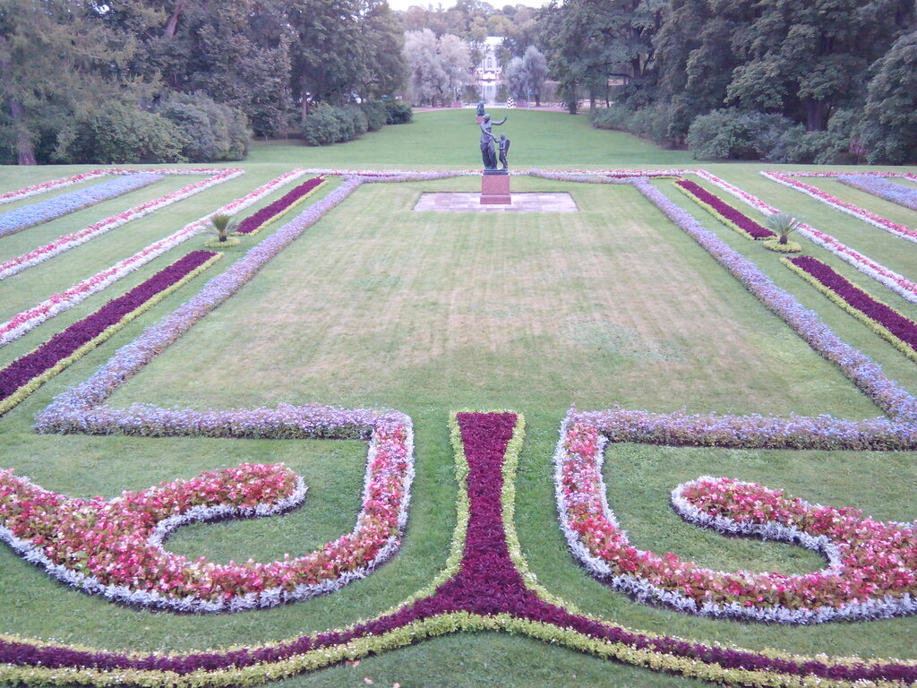 Park, sokak heykeli Венера и Амур, Puşkin, foto