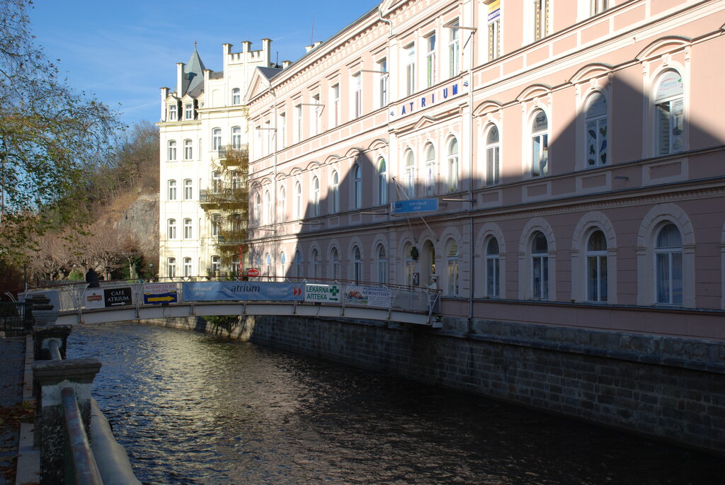 Alışveriş merkezleri Obchodní Dům Atrium, Karlovy Vary, foto