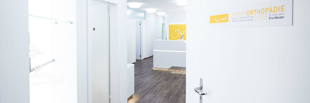 Özel ağız ve diş sağlığı klinikleri ve muayenehaneleri Kieferorthopädie Lyss AG, Bern, foto