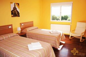 Apartamentos Turísticos Guillermo (Galicia, Lugo, Avenida Lugo, 21), otel  Galisya'dan