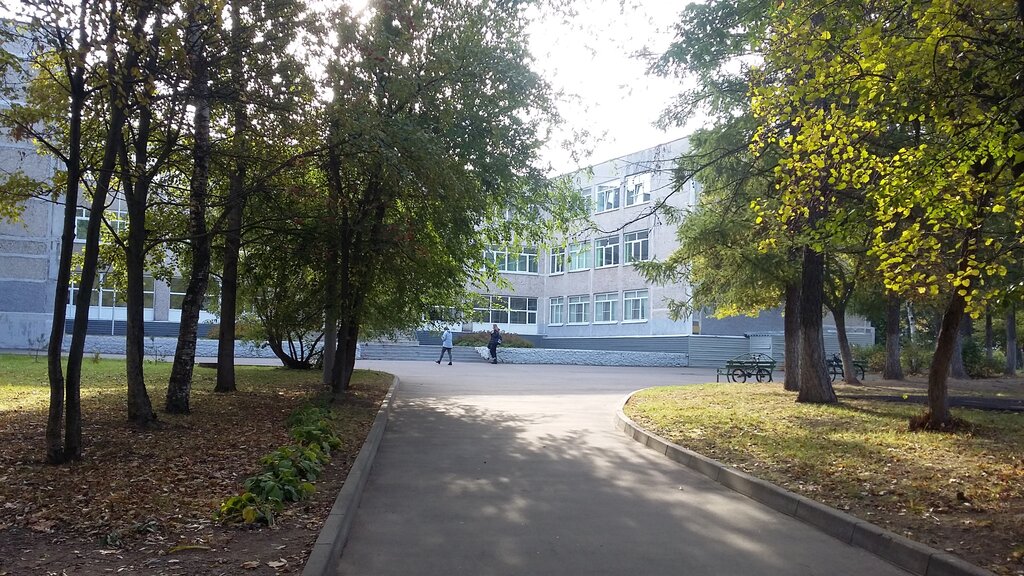 Ortaokul MBOU SOSH № 7, Lobnia, foto