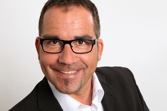 Finansal danışmanlık Axa & Dbv Versicherung Kiel Titze & Bliesner oHG, Kiel, foto