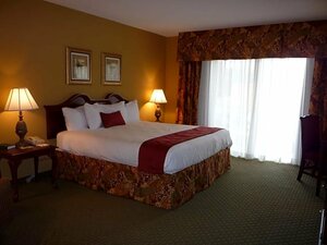 Clarion Hotel & Suites Convention Center Fredericksburg (Virginia, Fredericksburg City, Fredericksburg), otel  Virginia'dan