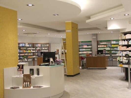 Eczaneler Farmacia Mura Marcella, Sardunya, foto