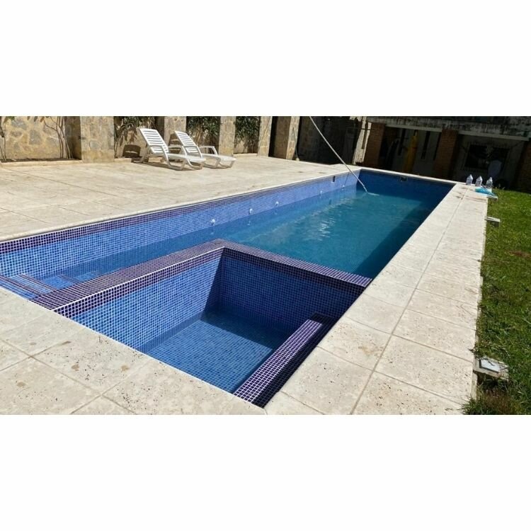 Havuz ve su parkı inşaatı ve ekipmanları Piscinas y Jacuzzis de Guatemala, Guatemala, foto