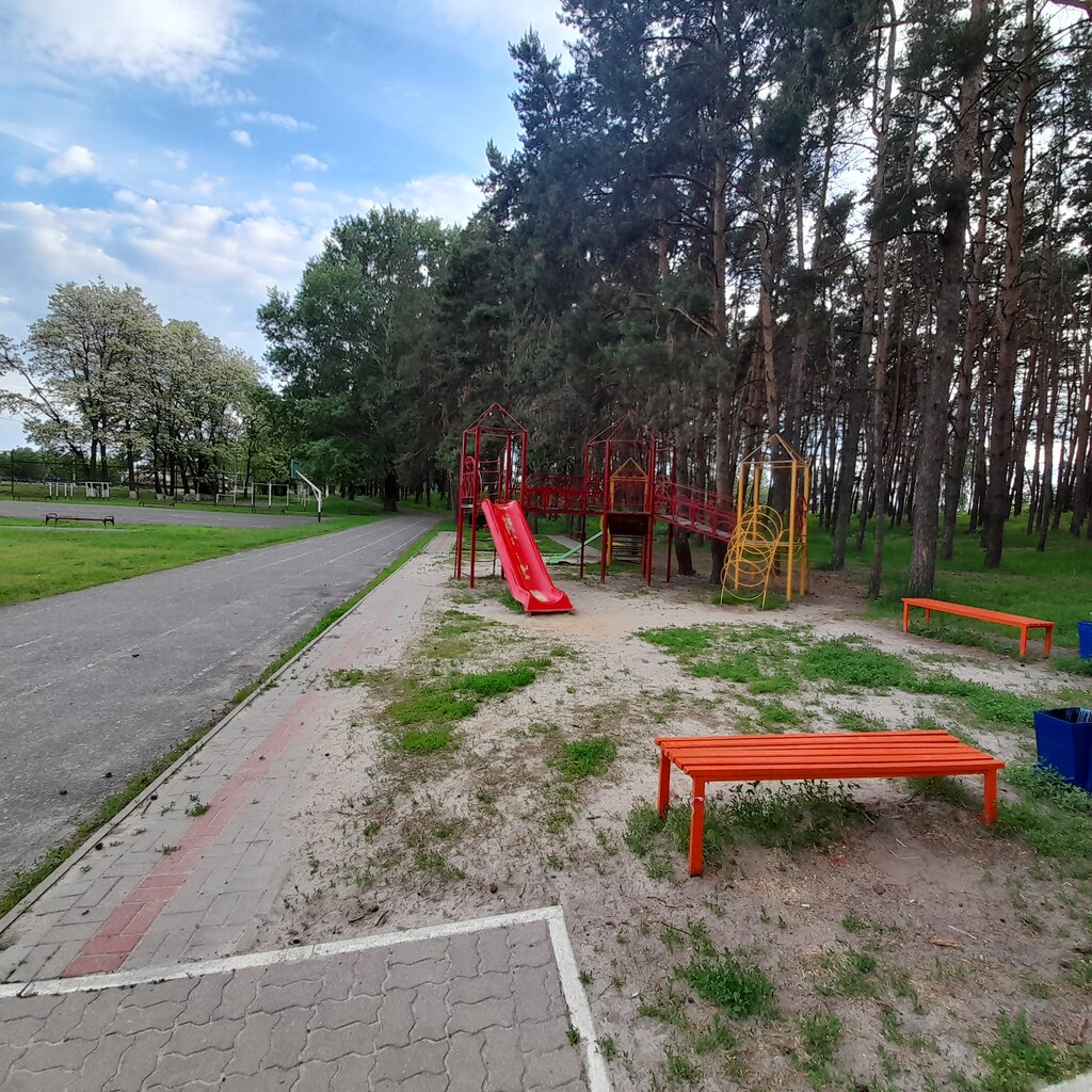 Oyun alanı Children's play halls and playgrounds, Belgorodskaya oblastı, foto