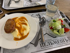 Pelmesh (17th Vasilyevskogo Ostrova Line No:64В), kantin, yemekhane  Saint‑Petersburg'dan