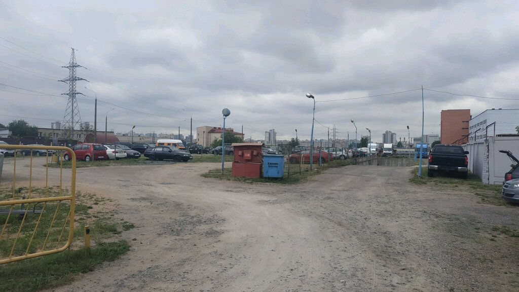 Otoparklar Верхавина, Minsk, foto