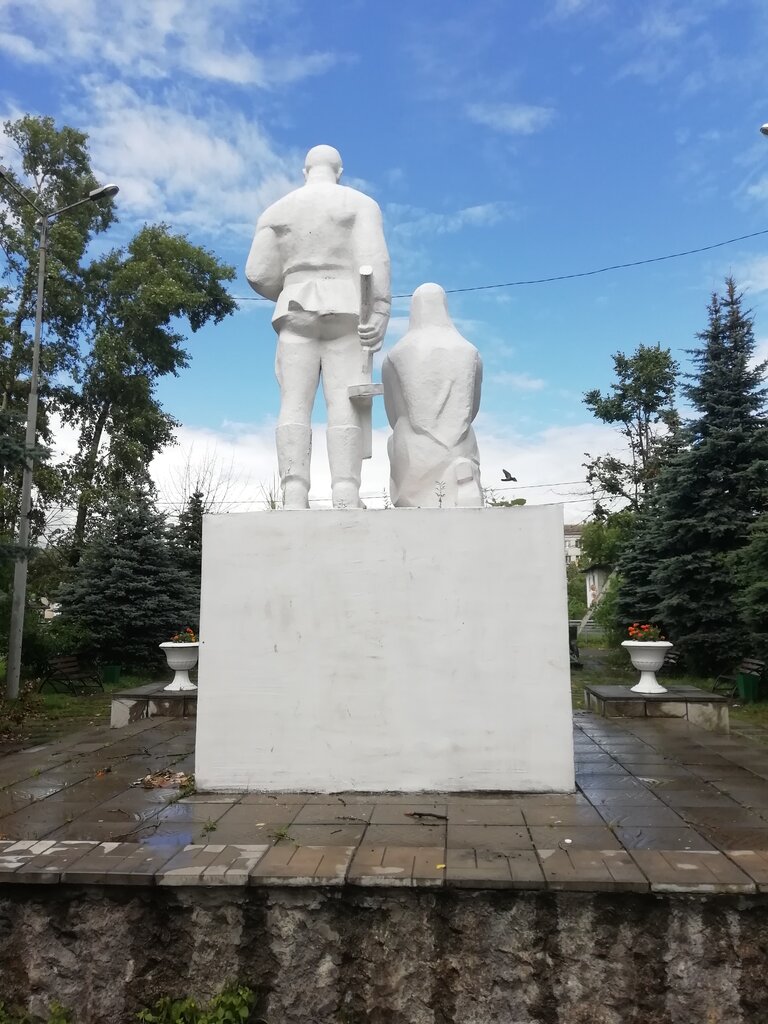 Anıt, heykel Воин и скорбящая мать, Pokrov, foto