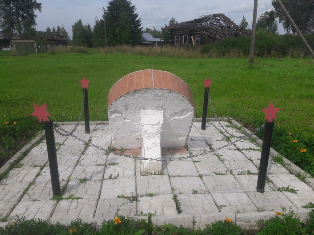 Anıt, heykel Никто не забыт, ничто не забыто, Vologodskaya oblastı, foto