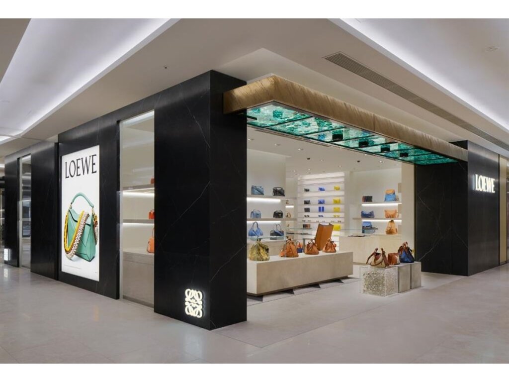 Giyim mağazası Loewe ギンザ シックス, Tokyo, foto