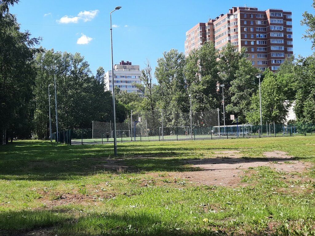 Stadyum Школьный стадион, Saint‑Petersburg, foto