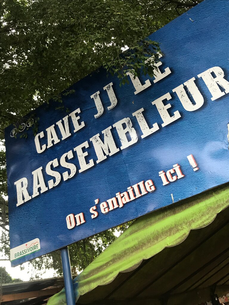 Kafe Jj Le Rassembleur Cellar, Abican, foto